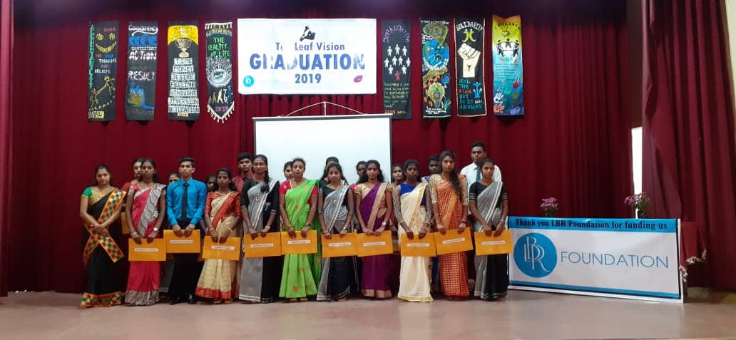 Tea Leaf Vision ஆங்கில இலவச கல்வி நிறுவனத்தின் 10 ஆம் ஆண்டு சான்றிதழ் ...