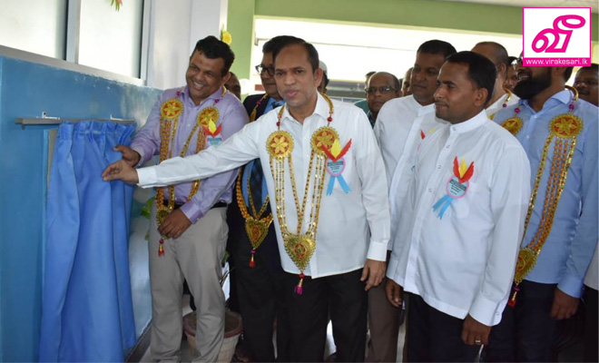 ஆண்கள் சிகிச்சை விடுதி ஆளுநரால் திறந்து வைப்பு | Virakesari.lk