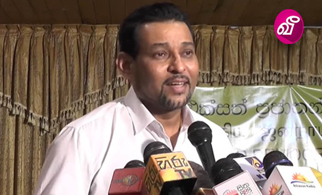 அரசியலிலும் 'டில்ஸ்கூப்" விளையாட தயார் - டில்சான் | Virakesari.lk